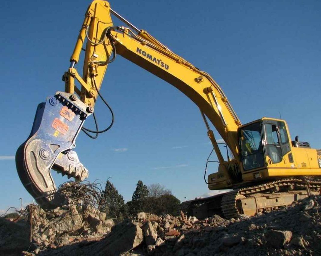 Ô tô máy múc và những điều cơ bản về loại xe cần thiết này