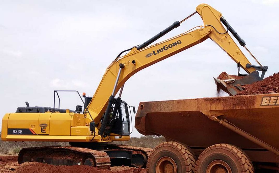 Ô tô máy múc và những điều cơ bản về loại xe cần thiết này